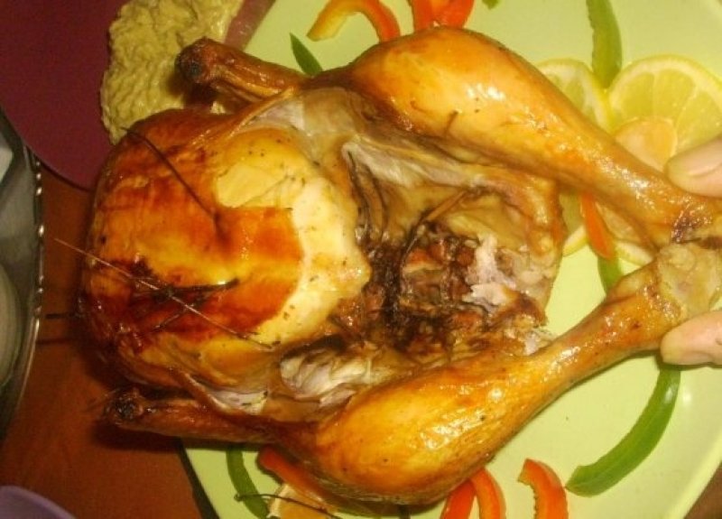 Pui pe Sticla | Retete culinare | Gustos.ro