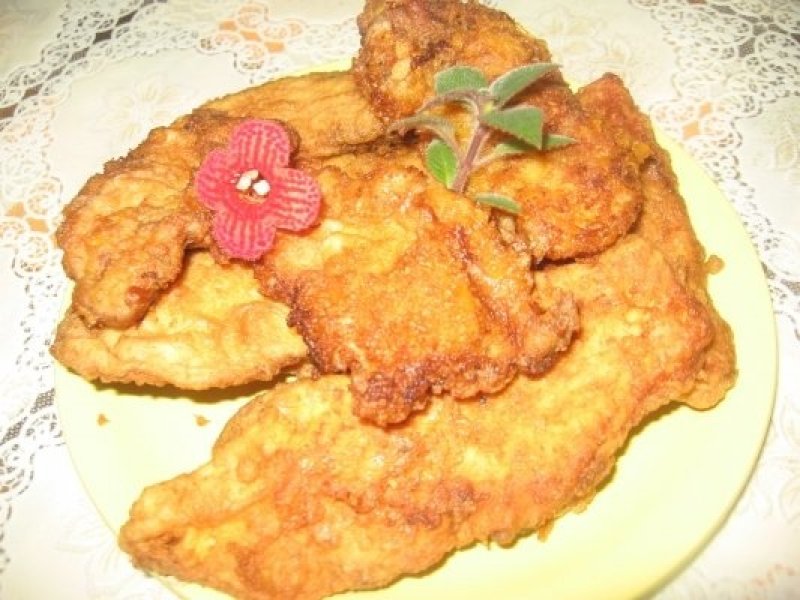 Snitel din piept de curcan | Retete culinare | Gustos.ro