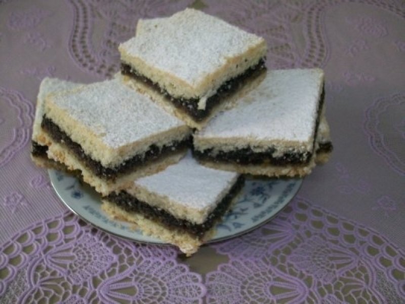 PRAJITURA CU MAC | Retete culinare | Gustos.ro