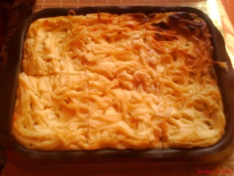 Budinca de macaroane cu branza dulce | Retete culinare | Gustos.ro