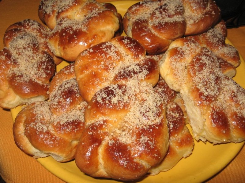 Mucenici (sfintisori) moldovenesti | Retete culinare | Gustos.ro