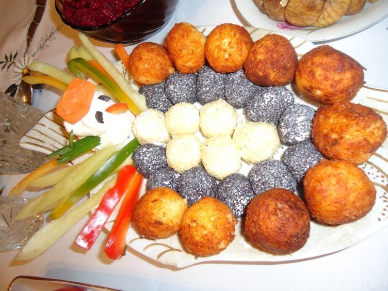 Aperitive cu branza | Retete culinare | Gustos.ro