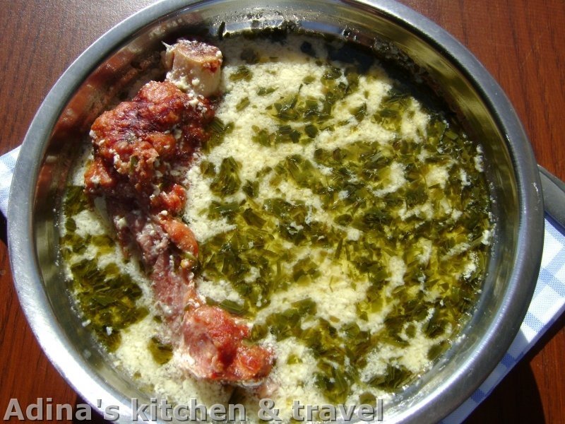 Ciorba de afumatura cu smantana si tarhon | Retete culinare | Gustos.ro