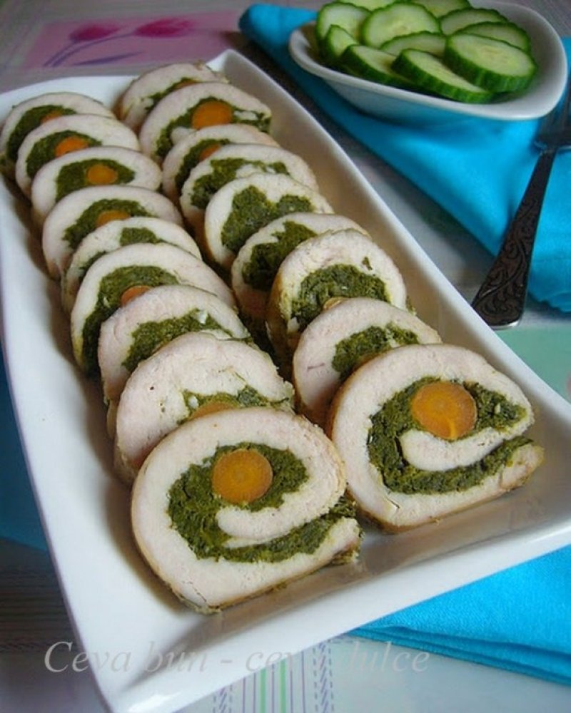 Rulada de pui cu spanac | Retete culinare | Gustos.ro