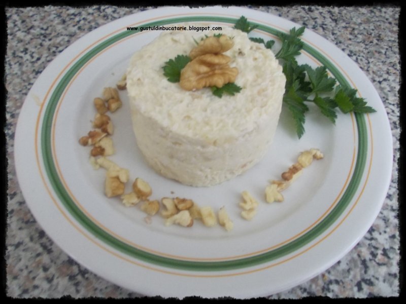 Salata cu piept de pui, telina si maioneza | Retete culinare | Gustos.ro