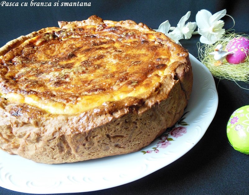 Pasca cu branza si smantana | Retete culinare | Gustos.ro