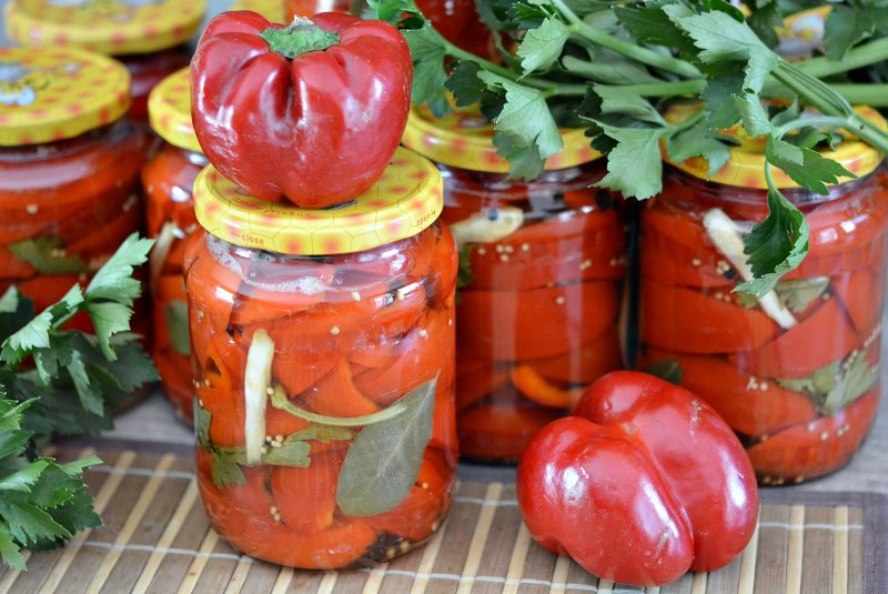 Gogosari in otet pentru iarna | Retete culinare | Gustos.ro