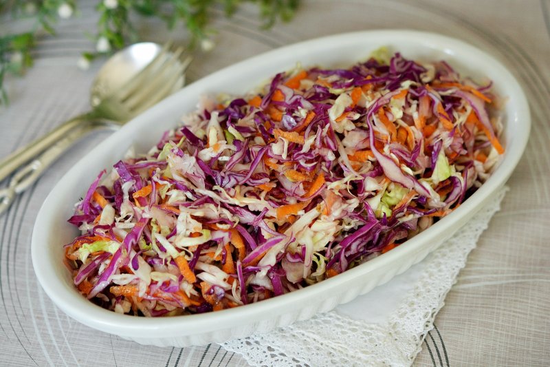 Salata de varza | Retete culinare | Gustos.ro