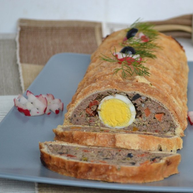 Tort cu Blat de Cafea si Crema de Coniac | Dulciuri | Reteteculinare.RO