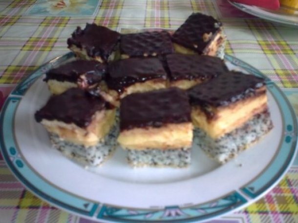 Prajitura cu mac | Retete culinare | Gustos.ro