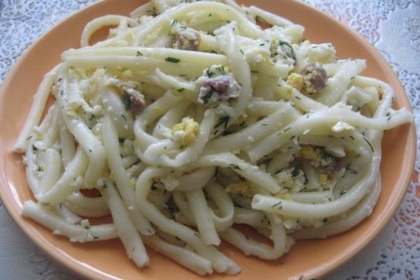 Macaroane cu brinza si marar | Retete culinare | Gustos.ro