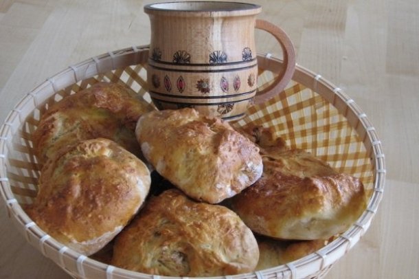 PLACINTA CU VARZA | Retete culinare | Gustos.ro