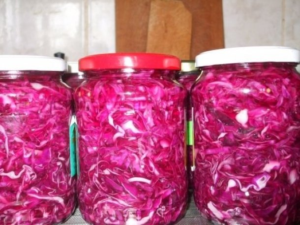 Varza rosie pentru iarna | Retete culinare | Gustos.ro