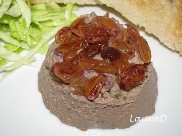 Parfait de ficat de pui cu stafide si vin dulce | Retete culinare ...