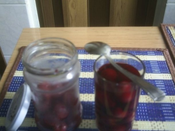 COMPOT DE VISINE | Retete culinare | Gustos.ro