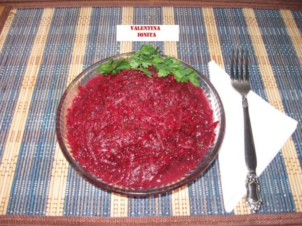 Salata de sfecla rosie | Retete culinare | Gustos.ro