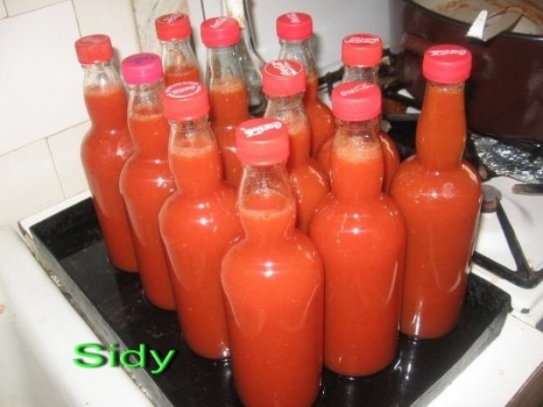 Bulion de rosii preparat in casa | Retete culinare | Gustos.ro