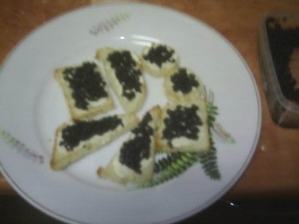 TARTINE CU ICRE NEGRE | Retete culinare | Gustos.ro