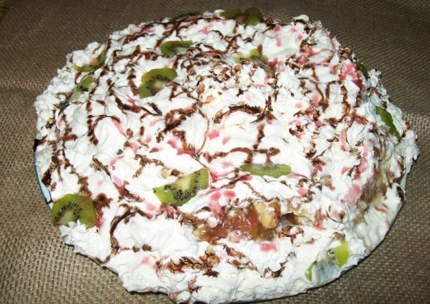Tort de mere - Maria | Retete culinare | Gustos.ro