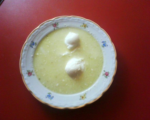 Ciorba de oua | Retete culinare | Gustos.ro