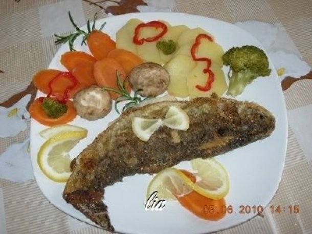 Pastrav prajit | Retete culinare | Gustos.ro