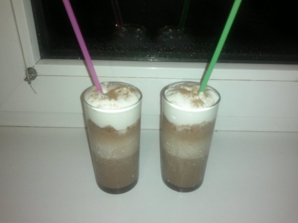 Cafea in 3 culori, cu irish cream si scortisoara | Retete culinare ...