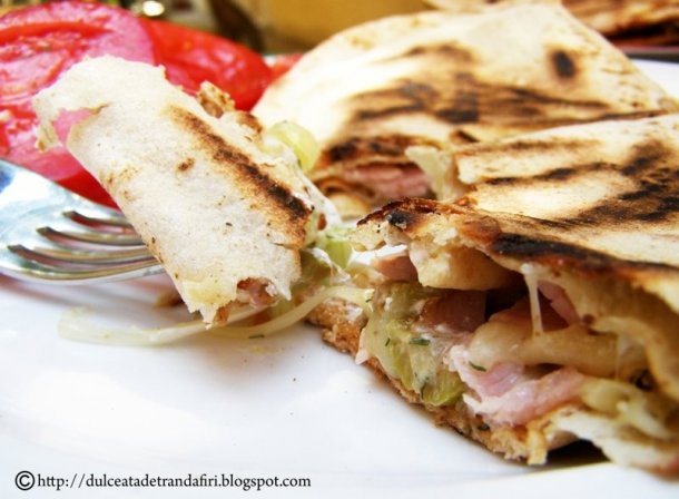 Lipie umpluta | Retete culinare | Gustos.ro