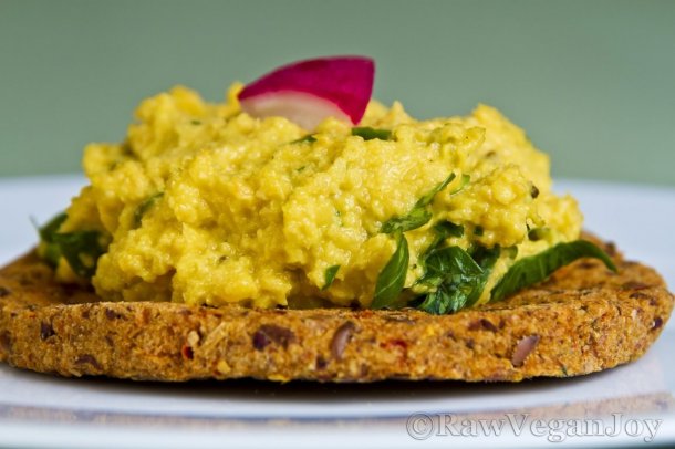 Pasta picanta din cartofi dulci (raw vegan) | Retete culinare | Gustos.ro