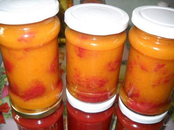 Rosii in suc de rosii galbene | Retete culinare | Gustos.ro