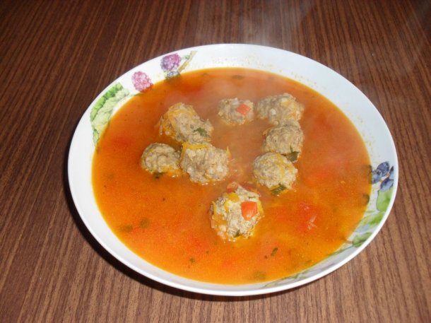 Ciorba de perisoare | Retete culinare | Gustos.ro Ciorba de perisoare | Retete culinare | Gustos.ro