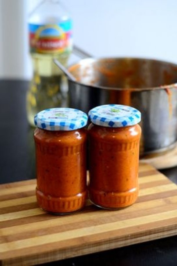 Pasta de ardei pentru tocanite si gulyas | Retete culinare | Gustos.ro