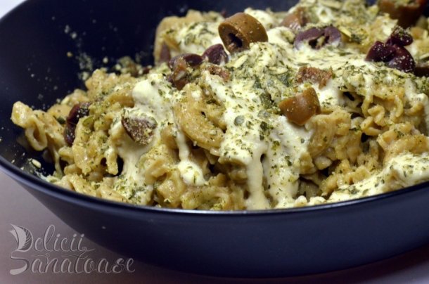 Paste integrale cu masline si seminte de dovleac | Retete culinare ...