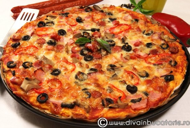 Pizza rustica | Retete culinare | Gustos.ro