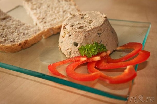 Pate de pui | Retete culinare | Gustos.ro