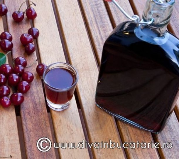 Cum se prepară vișinata | Retete culinare | Gustos.ro