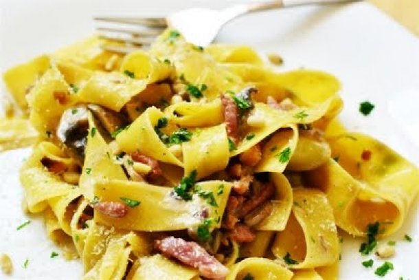 Paste cu hribi | Retete culinare | Gustos.ro