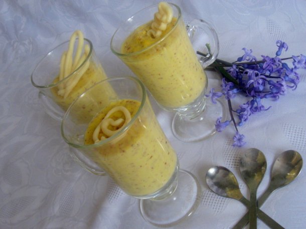 Crema de lapte cu migdale | Retete culinare | Gustos.ro