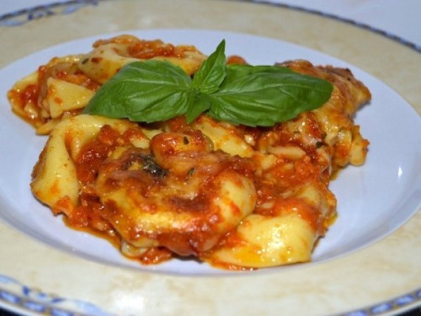 Tortelloni cu sos de patlagele galbene | Retete culinare | Gustos.ro