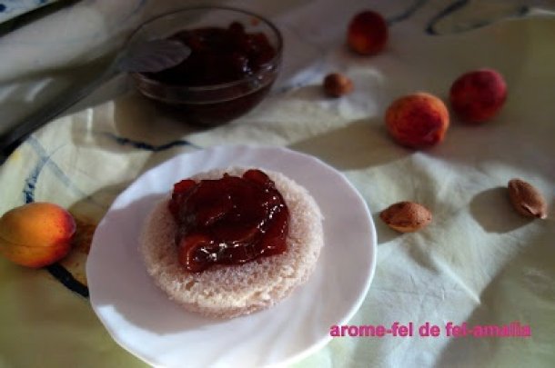 Dulceata de zarzare cu pepene galben | Retete culinare | Gustos.ro