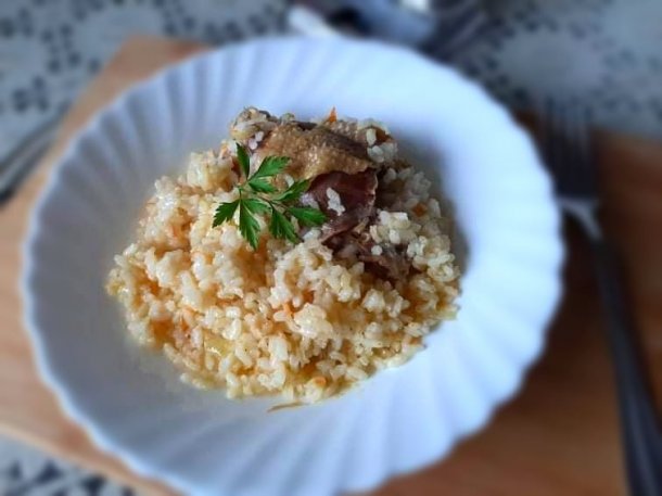 Pilaf de orez cu pui | Retete culinare | Gustos.ro